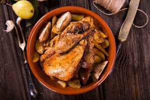 Faraona ripiena, la ricetta del secondo per le feste | Buttalapasta