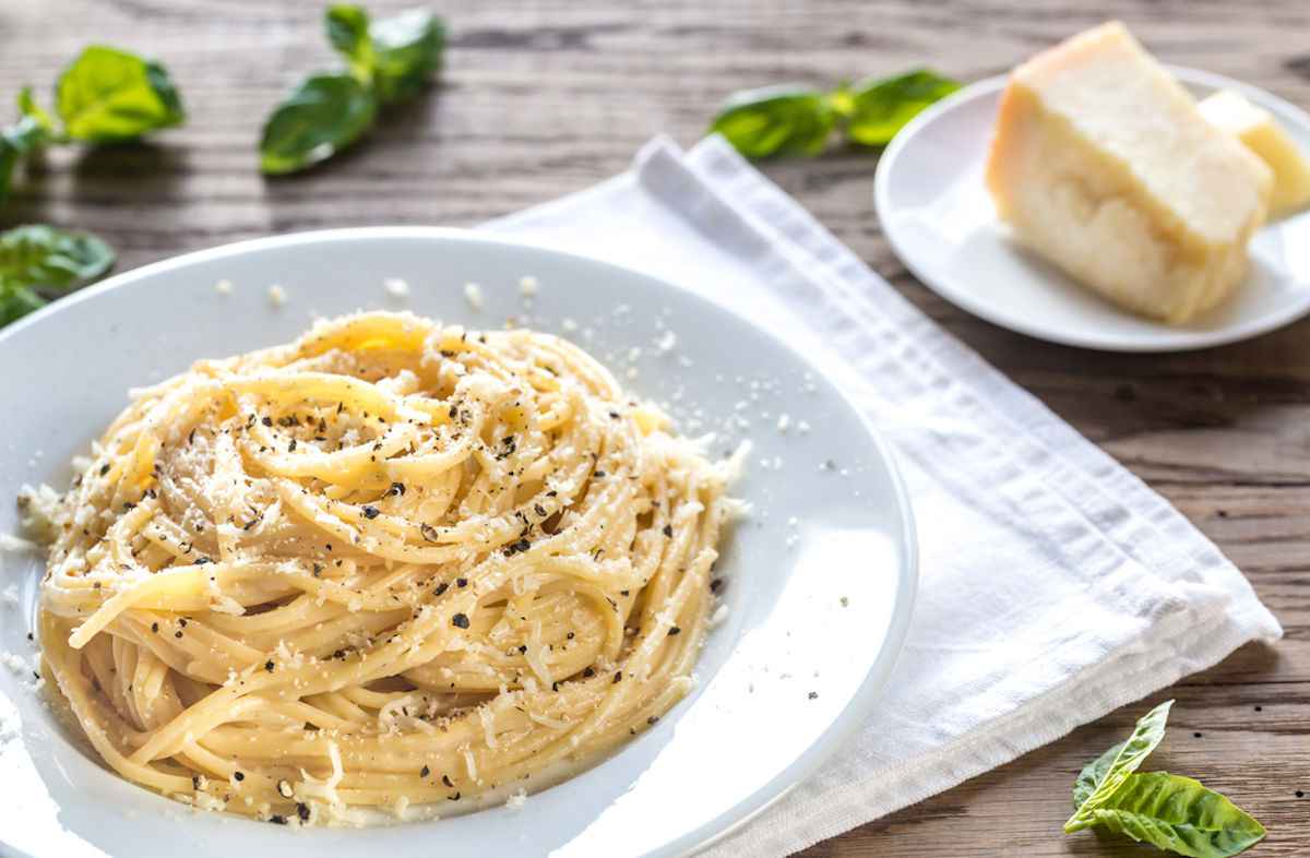 Come fare la spaghettata di mezzanotte perfetta: 12 ricette | Buttalapasta
