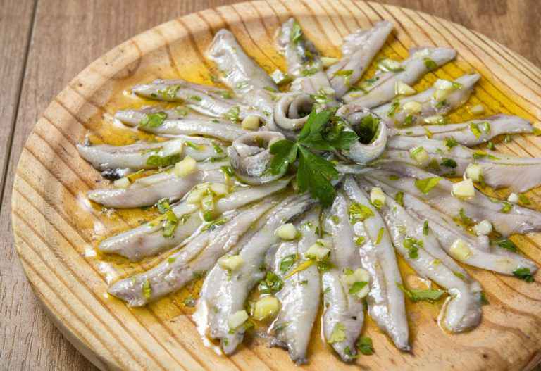 Alici marinate: la ricetta tradizionale di una volta | Buttalapasta