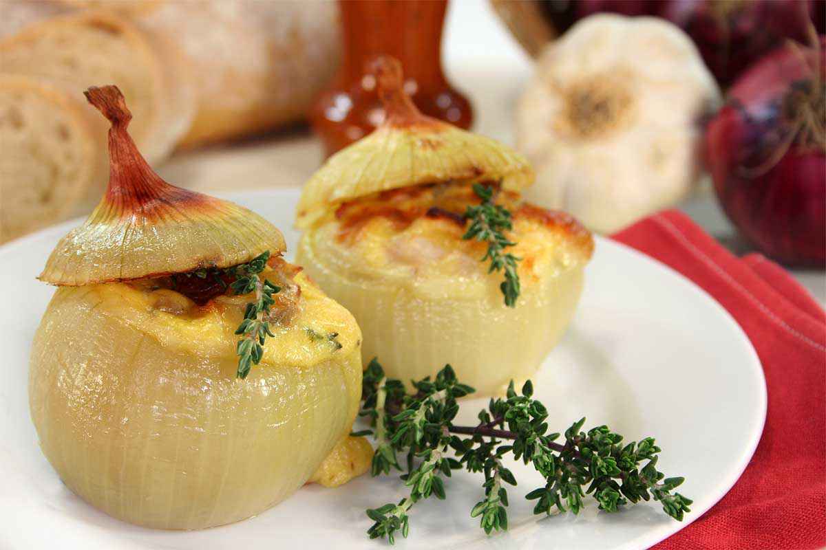 Cipolle al forno: ricetta facile e deliziosa | Buttalapasta