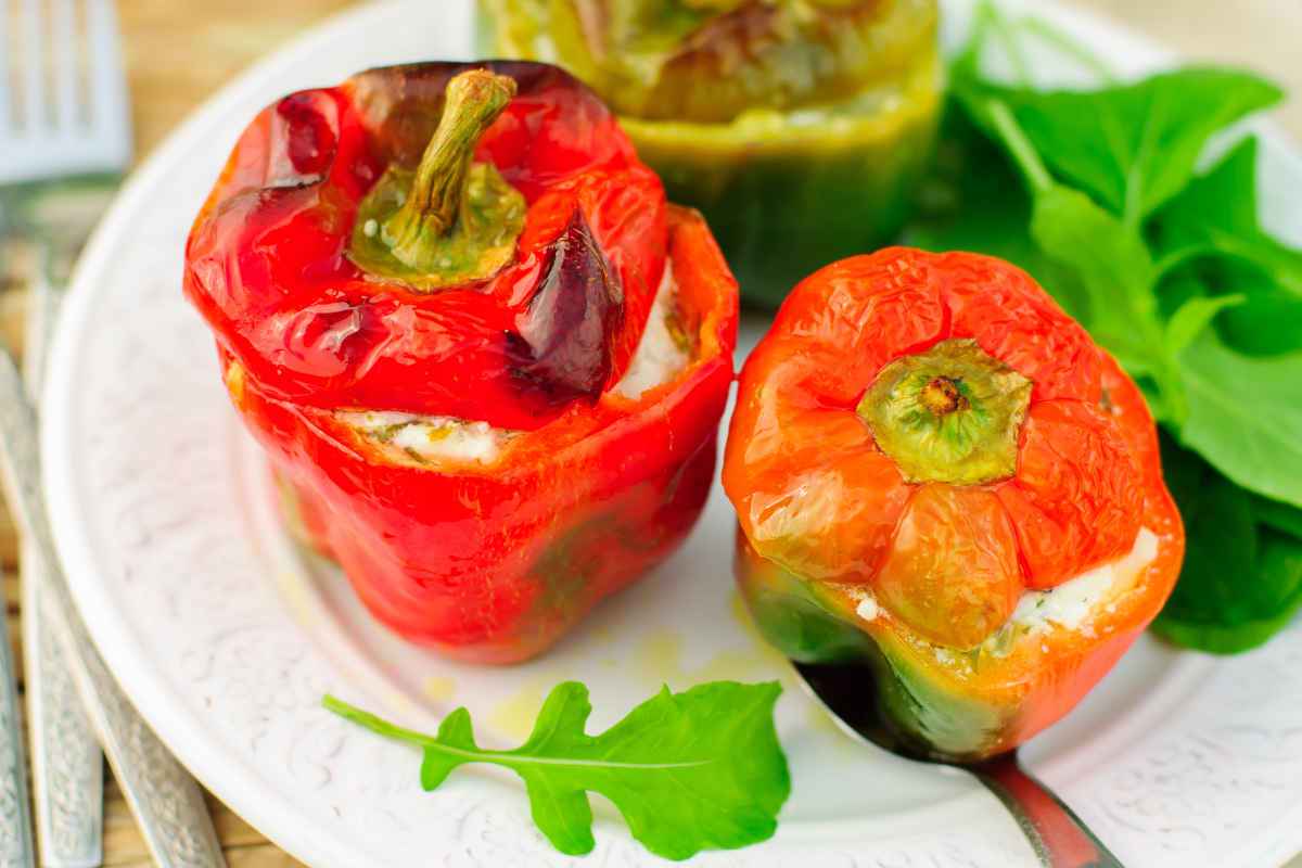 Peperoni ripieni vegetariani: 4 ricette gustose anche fredde | Buttalapasta