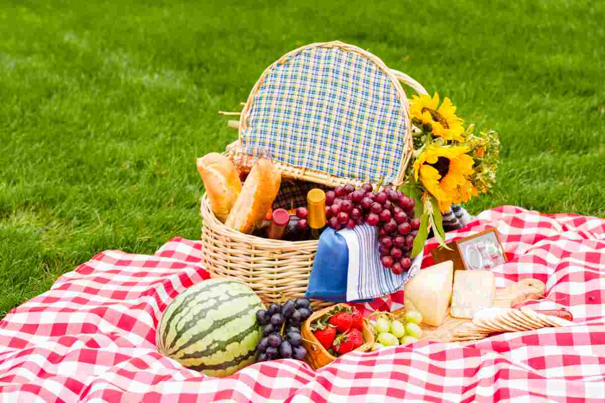 Come riempire il cestino del picnic: tutti le soluzioni gustose ed ...