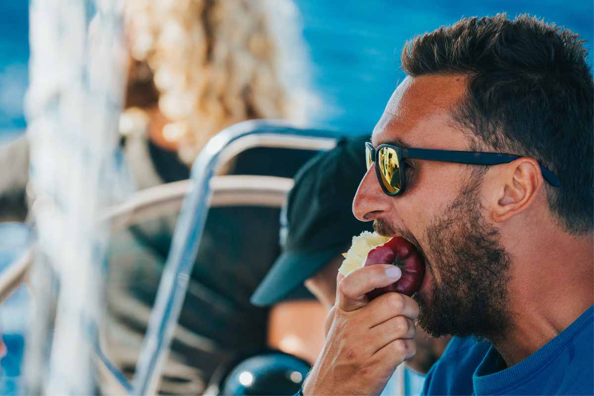 Cosa mangiare prima di andare in barca (ed evitare il mal di mare ...