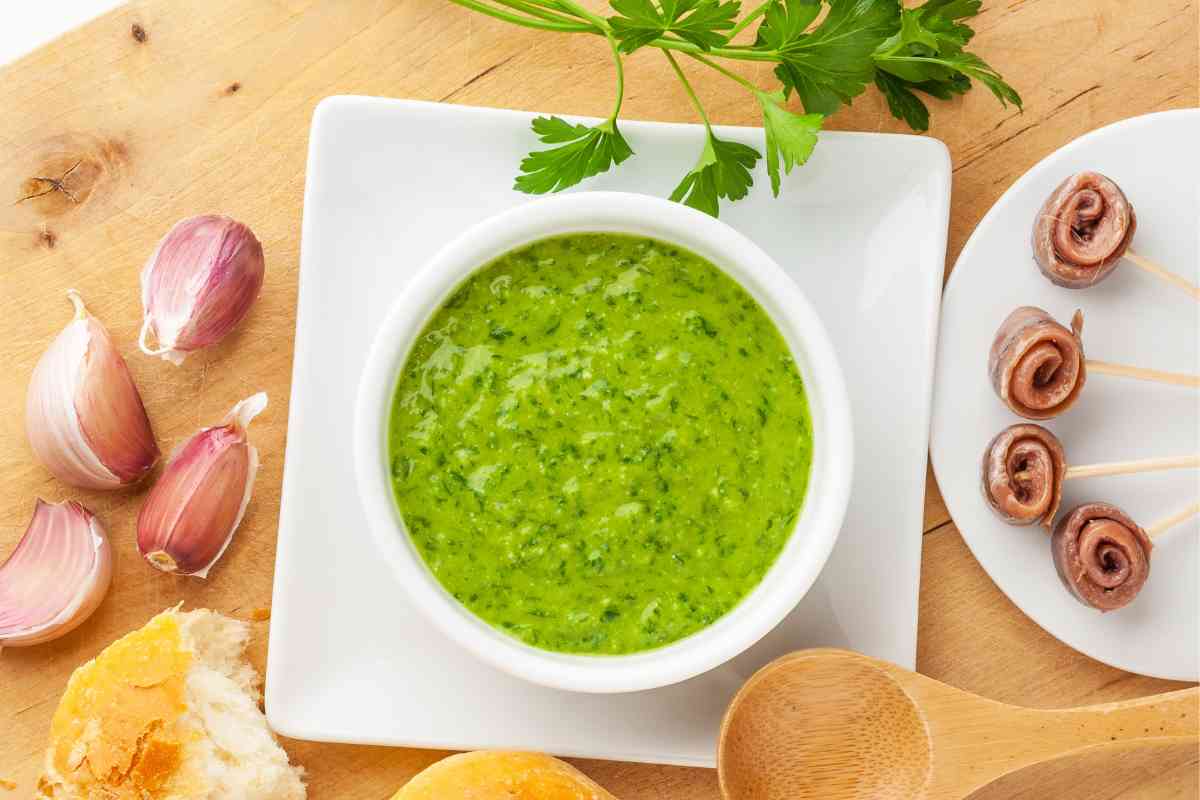 Non gettare i gambi del prezzemolo: usali in questo modo, valgono oro ...