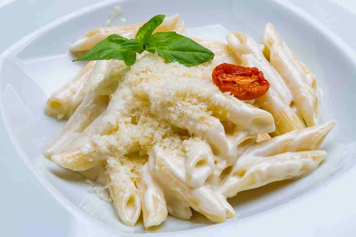 Pasta ai 4 formaggi, una ricetta semplice per un primo cremoso ...