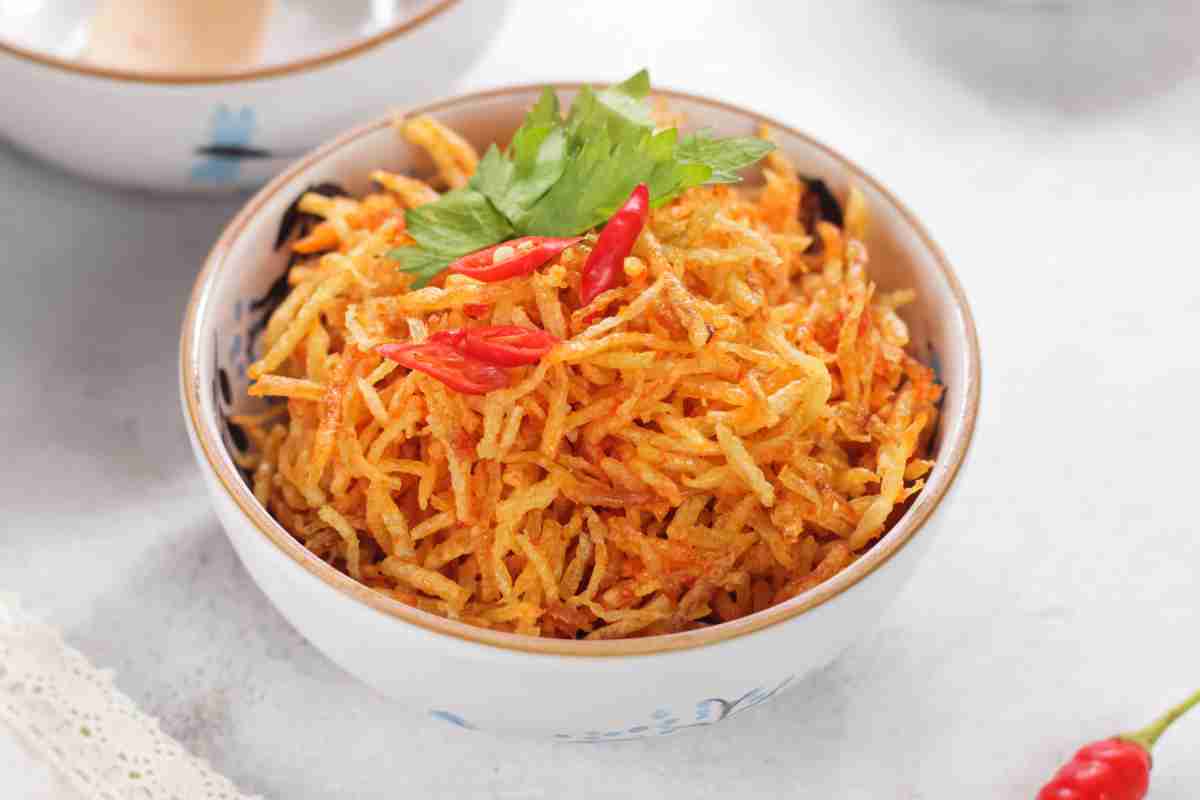 Patatine piccanti stick, le fai a casa con questa ricetta e vengono ...