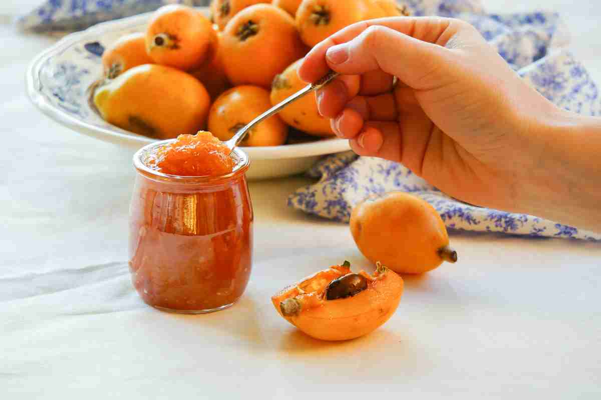 Confettura di nespole fatta in casa, ricetta furba | Buttalapasta