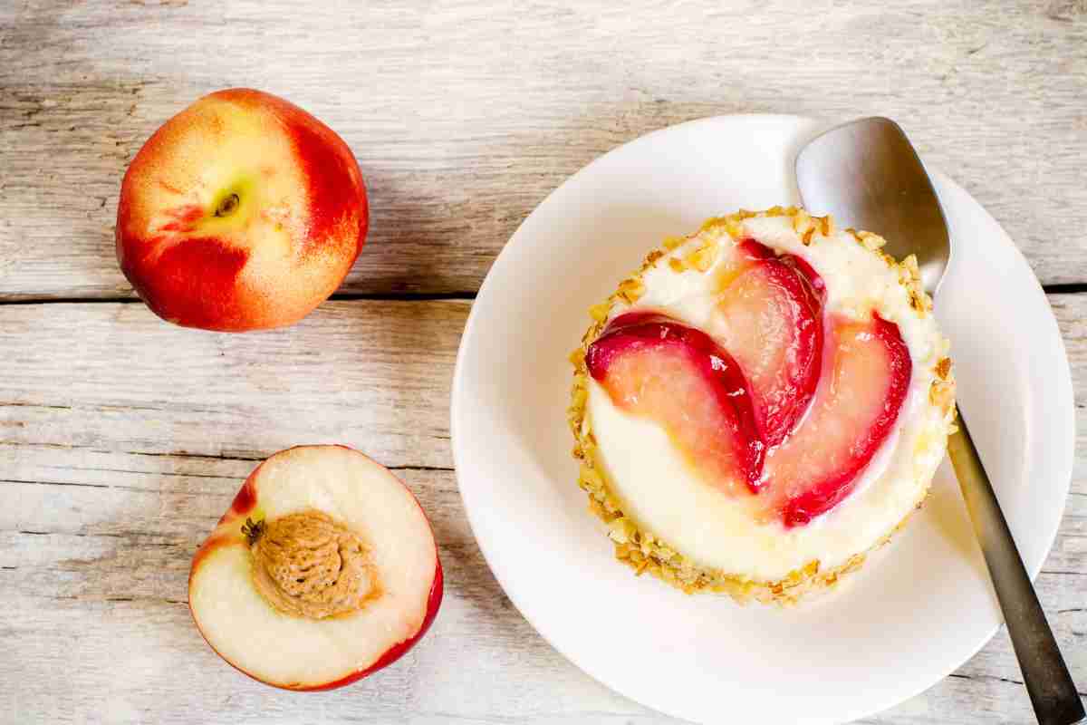Mini cheesecake con pesche bianche | Buttalapasta