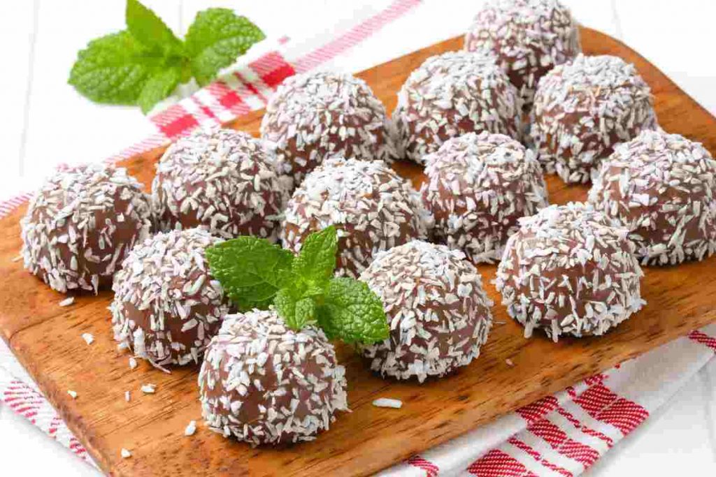Le palline al cocco le conosciamo tutti, ma io le ho totalmente ...